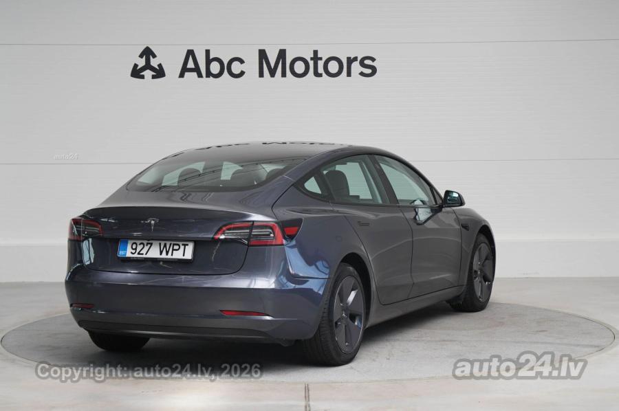 Grey Tesla Model 3 2023 in Tallinn, with an engine capacity of 0.00 L and mileage of 53 thousand km for 33490 €, photo 5 on AUTOMOTO.COM.LV