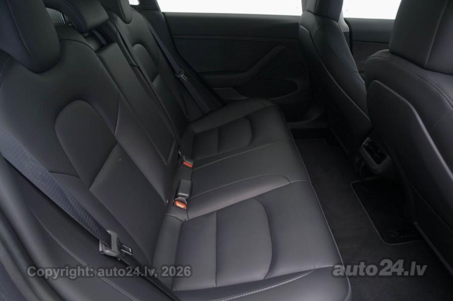 Grey Tesla Model 3 2023 in Tallinn, with an engine capacity of 0.00 L and mileage of 53 thousand km for 33490 €, photo 14 on AUTOMOTO.COM.LV