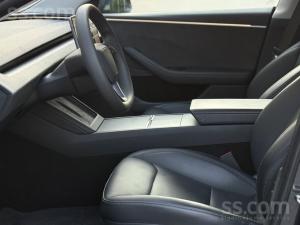 Pelēks Tesla Model 3 2023 Jelgava, ar dzinēja tilpumu 0.00 L un nobraukumu 43 tūkst. km par 38500 €, foto 11 vietnē AUTOMOTO.COM.LV