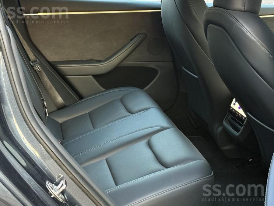 Pelēks Tesla Model 3 2023 Jelgava, ar dzinēja tilpumu 0.00 L un nobraukumu 43 tūkst. km par 38500 €, foto 24 vietnē AUTOMOTO.COM.LV