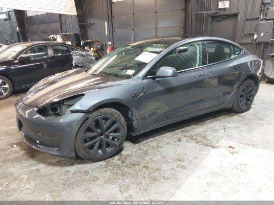 Pelēks Tesla Model 3 2023 Klaipėda, ar dzinēja tilpumu 0.00 L un nobraukumu 20 tūkst. km par 18850 €, foto 7 vietnē AUTOMOTO.COM.LV