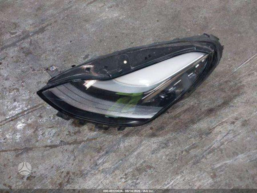 Pelēks Tesla Model 3 2023 Klaipėda, ar dzinēja tilpumu 0.00 L un nobraukumu 20 tūkst. km par 18850 €, foto 10 vietnē AUTOMOTO.COM.LV