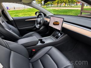 Grey Tesla Model 3 2023 in Riga, with an engine capacity of 0.00 L and mileage of 73 thousand km for 27600 €, photo 12 on AUTOMOTO.COM.LV
