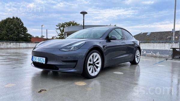 Pelēks Tesla Model 3 2023 Rīga, ar dzinēja tilpumu 0.00 L un nobraukumu 40 tūkst. km par 31200 €, foto 1 vietnē AUTOMOTO.COM.LV