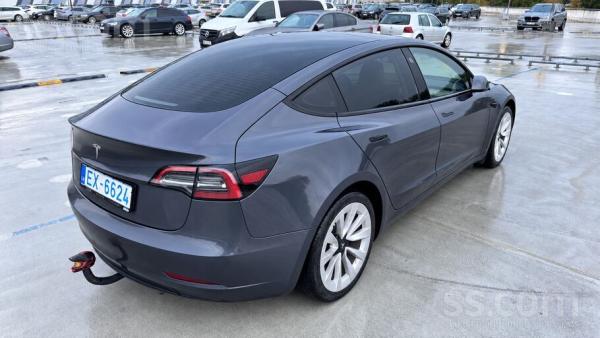 Pelēks Tesla Model 3 2023 Rīga, ar dzinēja tilpumu 0.00 L un nobraukumu 40 tūkst. km par 31200 €, foto 4 vietnē AUTOMOTO.COM.LV