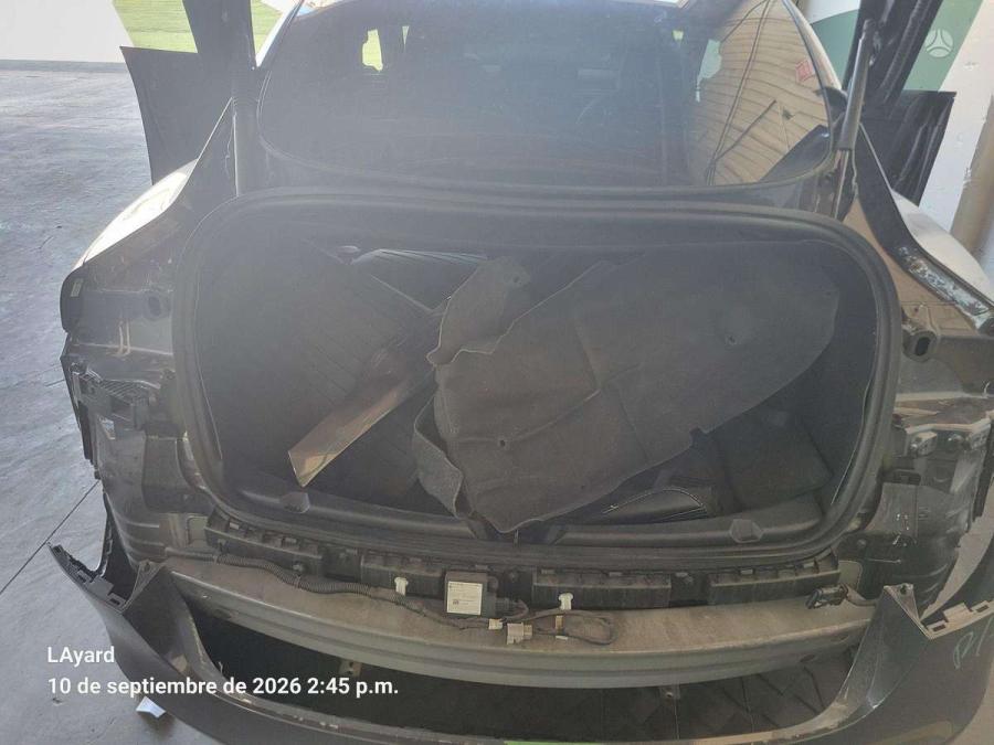 Pelēks Tesla Model 3 2023 Klaipėda, ar dzinēja tilpumu 0.00 L un nobraukumu 48 tūkst. km par 10800 €, foto 8 vietnē AUTOMOTO.COM.LV