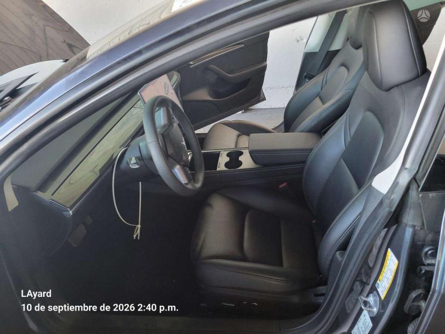 Pelēks Tesla Model 3 2023 Klaipėda, ar dzinēja tilpumu 0.00 L un nobraukumu 48 tūkst. km par 10800 €, foto 13 vietnē AUTOMOTO.COM.LV