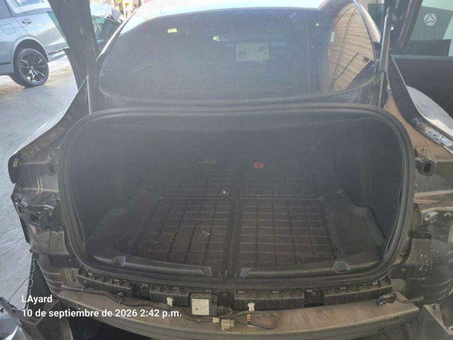 Pelēks Tesla Model 3 2023 Klaipėda, ar dzinēja tilpumu 0.00 L un nobraukumu 48 tūkst. km par 10800 €, foto 25 vietnē AUTOMOTO.COM.LV