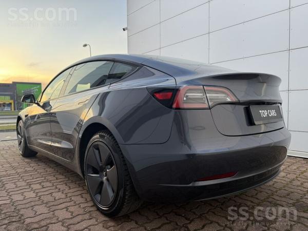 Pelēks Tesla Model 3 2023 Rīga, ar dzinēja tilpumu 0.00 L un nobraukumu 55 tūkst. km par 33500 €, foto 4 vietnē AUTOMOTO.COM.LV