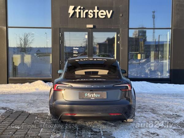 Grey Tesla Model 3 2024 in Tallinn, with an engine capacity of 0.00 L and mileage of 34 thousand km for 35990 €, photo 6 on AUTOMOTO.COM.LV