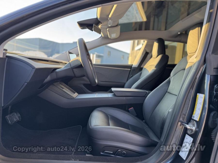 Pelēks Tesla Model 3 2024 Tallina, ar dzinēja tilpumu 0.00 L un nobraukumu 34 tūkst. km par 35990 €, foto 11 vietnē AUTOMOTO.COM.LV