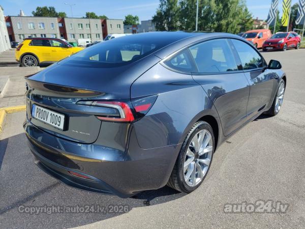Grey Tesla Model 3 2024 in Tartu, with an engine capacity of 0.00 L and mileage of 42 thousand km for 44900 €, photo 5 on AUTOMOTO.COM.LV