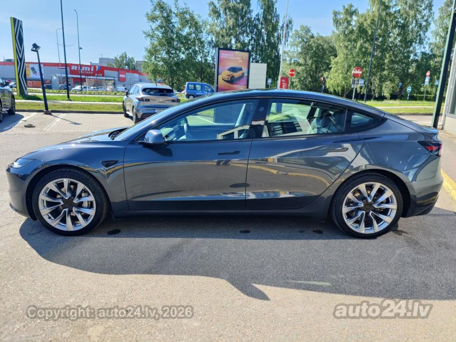 Pelēks Tesla Model 3 2024 Tartu, ar dzinēja tilpumu 0.00 L un nobraukumu 42 tūkst. km par 44900 €, foto 9 vietnē AUTOMOTO.COM.LV