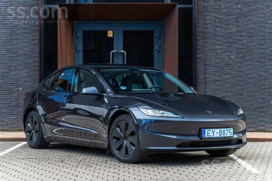 Grey Tesla Model 3 2024 in Riga, with an engine capacity of 0.00 L and mileage of 103 thousand km for 37900 €, photo 1 on AUTOMOTO.COM.LV