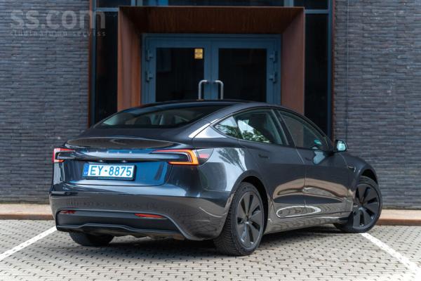 Pelēks Tesla Model 3 2024 Rīga, ar dzinēja tilpumu 0.00 L un nobraukumu 103 tūkst. km par 37900 €, foto 4 vietnē AUTOMOTO.COM.LV