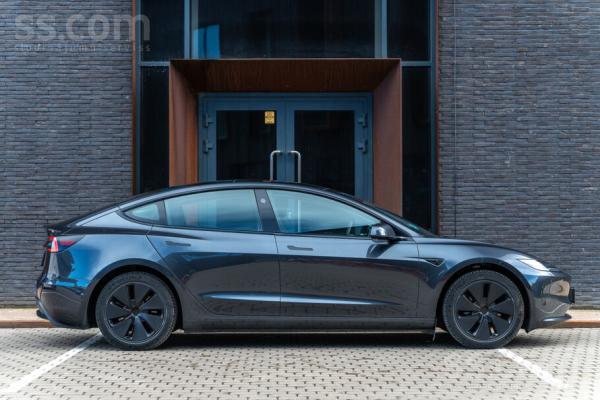 Pelēks Tesla Model 3 2024 Rīga, ar dzinēja tilpumu 0.00 L un nobraukumu 103 tūkst. km par 37900 €, foto 5 vietnē AUTOMOTO.COM.LV