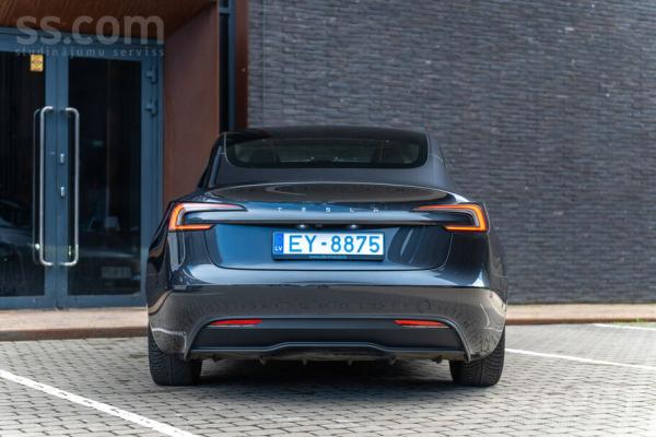 Pelēks Tesla Model 3 2024 Rīga, ar dzinēja tilpumu 0.00 L un nobraukumu 103 tūkst. km par 37900 €, foto 9 vietnē AUTOMOTO.COM.LV