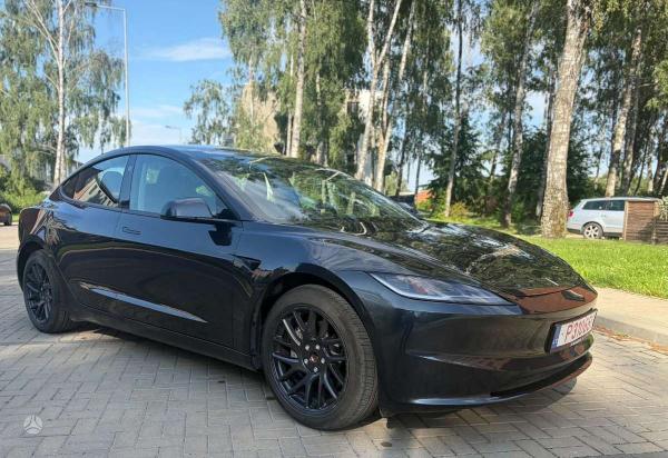 Pelēks Tesla Model 3 2024 Kauņa, ar dzinēja tilpumu 0.00 L un nobraukumu 11 tūkst. km par 29990 €, foto 1 vietnē AUTOMOTO.COM.LV