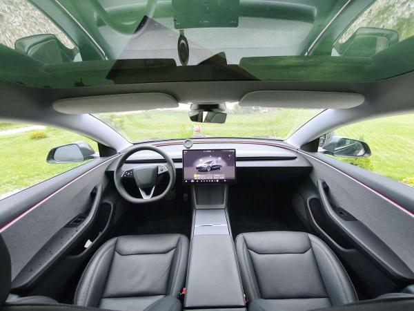 Pelēks Tesla Model 3 2024 Kauņa, ar dzinēja tilpumu 0.00 L un nobraukumu 11 tūkst. km par 29990 €, foto 10 vietnē AUTOMOTO.COM.LV
