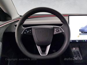 Pelēks Tesla Model 3 2025 Tallina, ar dzinēja tilpumu 0.00 L un nobraukumu 37 tūkst. km par 45990 €, foto 5 vietnē AUTOMOTO.COM.LV