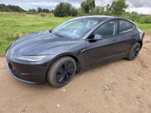 Grey Tesla Model 3 2025 in Kaunas, with an engine capacity of 0.00 L and mileage of 14 thousand km for 41000 €, photo  on AUTOMOTO.COM.LV