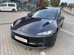 Grey Tesla Model 3 2025 in Utena, with an engine capacity of 0.00 L and mileage of 18 thousand km for 30750 €, photo  on AUTOMOTO.COM.LV