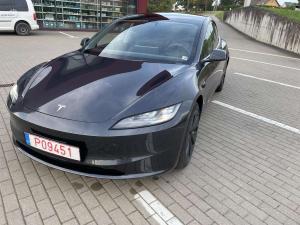 Серый Тесла Модель 3 2025 в Утена, объемом двигателя 0.00 л и пробегом 18 тыс. км за 30750 €, фото 4 на AUTOMOTO.COM.LV