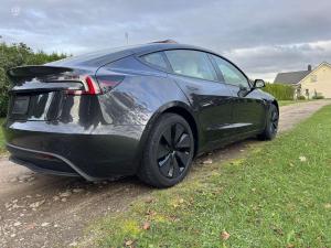 Pelēks Tesla Model 3 2025 Klaipėda, ar dzinēja tilpumu 0.00 L un nobraukumu 11 tūkst. km par 33900 €, foto 11 vietnē AUTOMOTO.COM.LV