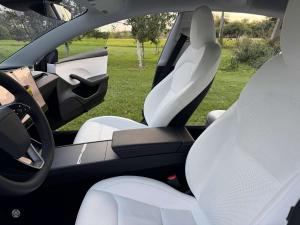 Pelēks Tesla Model 3 2025 Klaipėda, ar dzinēja tilpumu 0.00 L un nobraukumu 11 tūkst. km par 33900 €, foto 20 vietnē AUTOMOTO.COM.LV