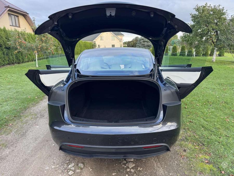 Pelēks Tesla Model 3 2025 Klaipėda, ar dzinēja tilpumu 0.00 L un nobraukumu 11 tūkst. km par 33900 €, foto 27 vietnē AUTOMOTO.COM.LV
