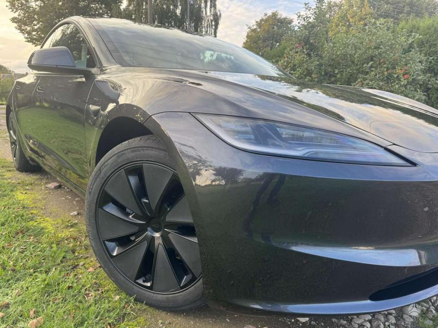 Pelēks Tesla Model 3 2025 Klaipėda, ar dzinēja tilpumu 0.00 L un nobraukumu 11 tūkst. km par 33900 €, foto 32 vietnē AUTOMOTO.COM.LV