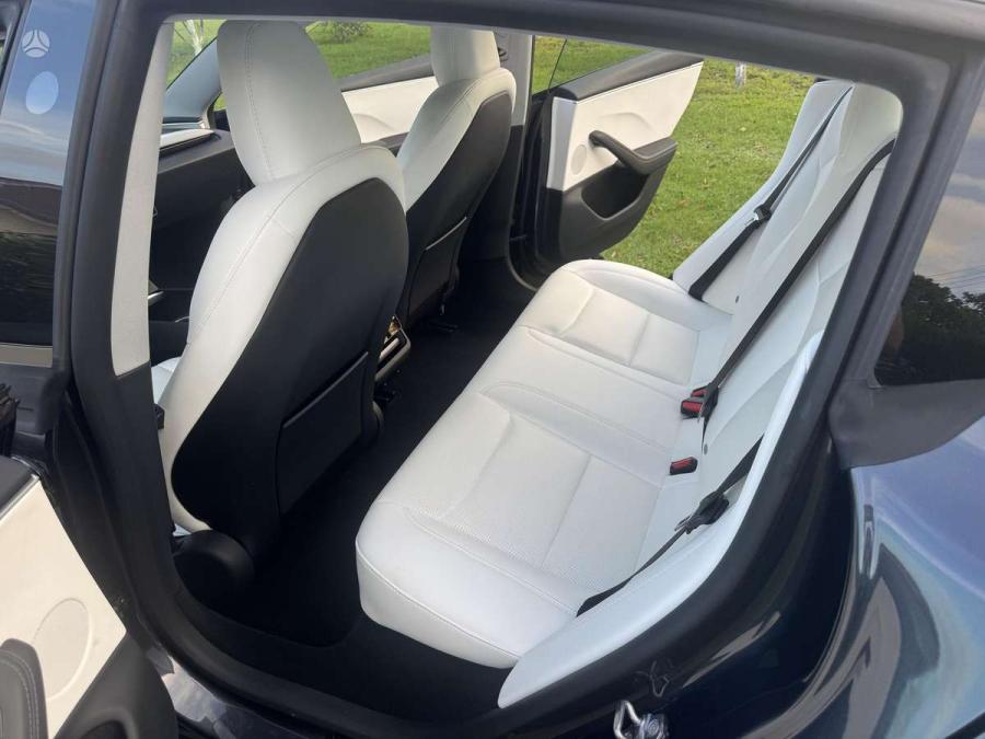Pelēks Tesla Model 3 2025 Klaipėda, ar dzinēja tilpumu 0.00 L un nobraukumu 11 tūkst. km par 33900 €, foto 35 vietnē AUTOMOTO.COM.LV