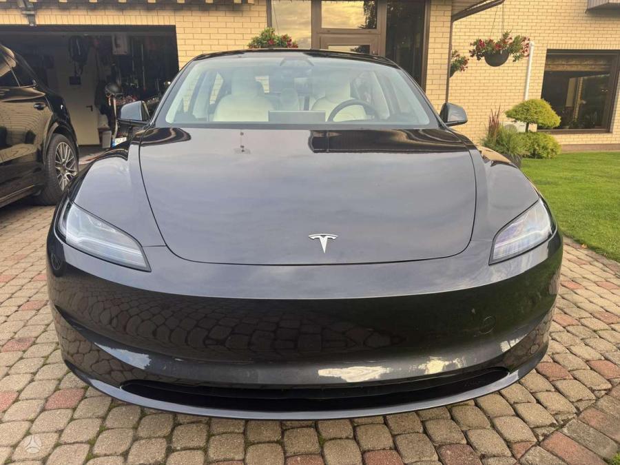 Pelēks Tesla Model 3 2025 Klaipėda, ar dzinēja tilpumu 0.00 L un nobraukumu 11 tūkst. km par 33900 €, foto 58 vietnē AUTOMOTO.COM.LV