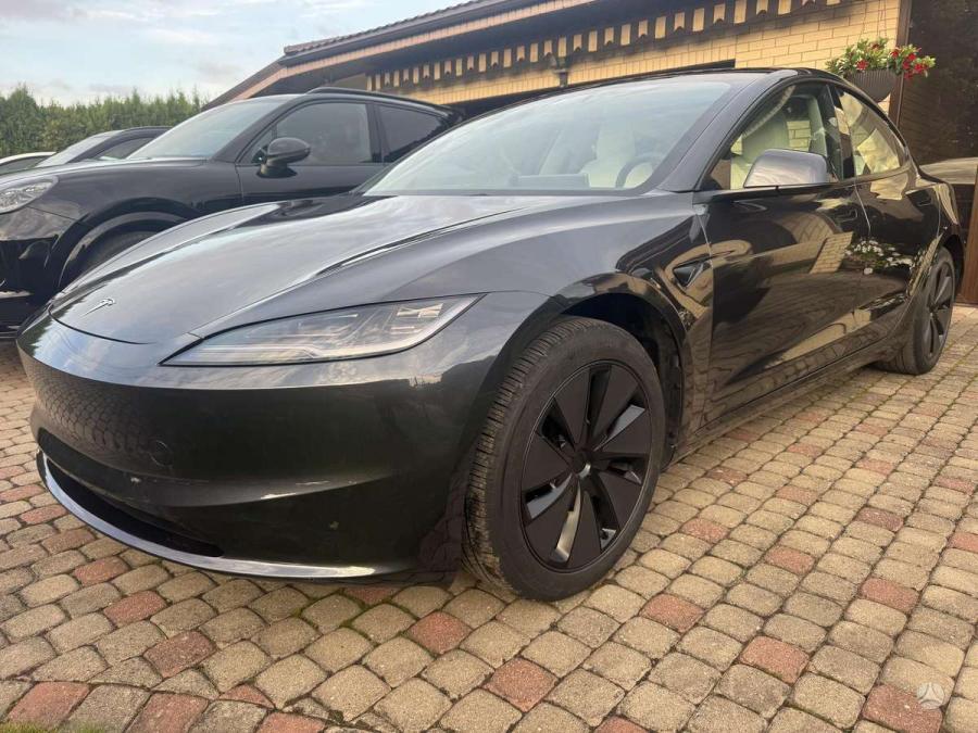 Pelēks Tesla Model 3 2025 Klaipėda, ar dzinēja tilpumu 0.00 L un nobraukumu 11 tūkst. km par 33900 €, foto 59 vietnē AUTOMOTO.COM.LV