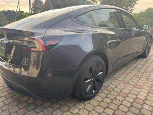 Pelēks Tesla Model 3 2025 Klaipėda, ar dzinēja tilpumu 0.00 L un nobraukumu 11 tūkst. km par 33900 €, foto 60 vietnē AUTOMOTO.COM.LV