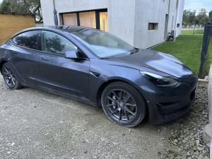 Tesla Model 3 2021 in Kaunas, with an engine capacity of 0.00 L and mileage of 99 thousand km for 16800 €, photo  on AUTOMOTO.COM.LV