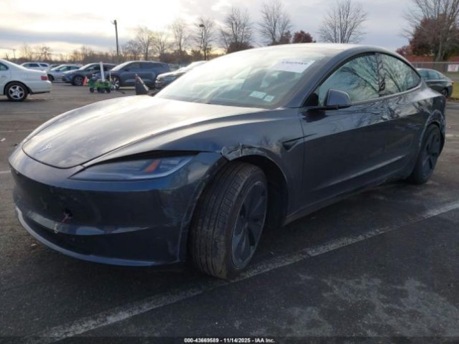 Tesla Model 3 2025 in Klaipeda, with an engine capacity of 0.00 L and mileage of 0 thousand km for 7600 €, photo 2 on AUTOMOTO.COM.LV