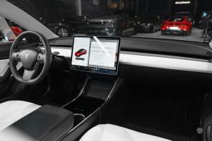 Red Tesla Model 3 2019 in Riga, with an engine capacity of 0.00 L and mileage of 140 thousand km for 23900 €, photo 12 on AUTOMOTO.COM.LV