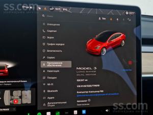 Red Tesla Model 3 2020 in Riga, with an engine capacity of 0.00 L and mileage of 126 thousand km for 21777 €, photo 14 on AUTOMOTO.COM.LV