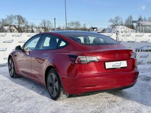 Red Tesla Model 3 2022 in Vilnius, with an engine capacity of 0.00 L and mileage of 116 thousand km for 25800 €, photo 4 on AUTOMOTO.COM.LV