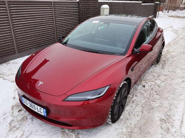Sarkans Tesla Model 3 2023 Kauņa, ar dzinēja tilpumu 0.00 L un nobraukumu 31 tūkst. km par 21900 €, foto 6 vietnē AUTOMOTO.COM.LV
