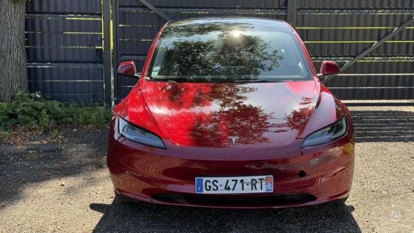 Тесла Модель 3 2023 в Ионава на AUTOMOTO.COM.LV Красный Тесла Модель 3 2023 в Ионава, объемом двигателя 0.00 л и пробегом 70 тыс. км за 32500 €, фото 7 на AUTOMOTO.COM.LV