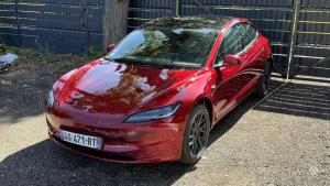 Красный Тесла Модель 3 2023 в Ионава, объемом двигателя 0.00 л и пробегом 70 тыс. км за 31700 €, фото 14 на AUTOMOTO.COM.LV