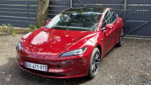 Red Tesla Model 3 2023 in Jonava, with an engine capacity of 0.00 L and mileage of 70 thousand km for 30500 €, photo 10 on AUTOMOTO.COM.LV