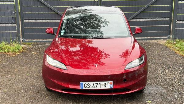 Tesla Model 3 2023 Jonava vietnē Sarkans Tesla Model 3 2023 Jonava, ar dzinēja tilpumu 0.00 L un nobraukumu 70 tūkst. km par 29600 €, foto 7 vietnē AUTOMOTO.COM.LV