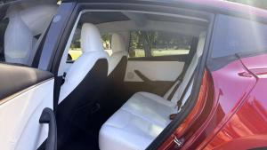 Sarkans Tesla Model 3 2024 Šilutė, ar dzinēja tilpumu 0.00 L un nobraukumu 47 tūkst. km par 35500 €, foto 7 vietnē AUTOMOTO.COM.LV