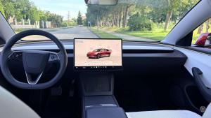Sarkans Tesla Model 3 2024 Šilutė, ar dzinēja tilpumu 0.00 L un nobraukumu 47 tūkst. km par 35500 €, foto 8 vietnē AUTOMOTO.COM.LV