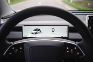 Красный Тесла Модель 3 2024 в Каунас, объемом двигателя 0.00 л и пробегом 20 тыс. км за 44770 €, фото 14 на AUTOMOTO.COM.LV