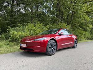 Sarkans Tesla Model 3 2026 Kauņa, ar dzinēja tilpumu 0.00 L un nobraukumu 4 tūkst. km par 36500 €, foto 16 vietnē AUTOMOTO.COM.LV