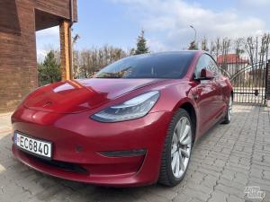 Sarkans Tesla Model 3 2018 Kauņa, ar dzinēja tilpumu 0.00 L un nobraukumu 344 tūkst. km par 12900 €, foto  vietnē AUTOMOTO.COM.LV